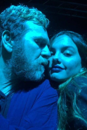 Aos 26, mulher do cantor Otto lança single com foto seminua e ele 'baba ...