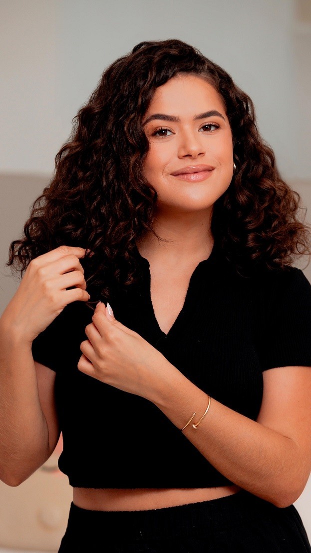 Aos 22 anos, Maisa fatura alto como empresária e influenciadora e já ...