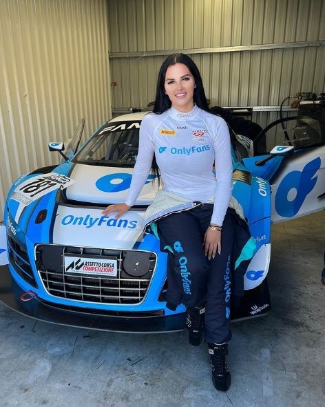 Atriz pornô australiana volta ao automobilismo e compete em Audi com ...