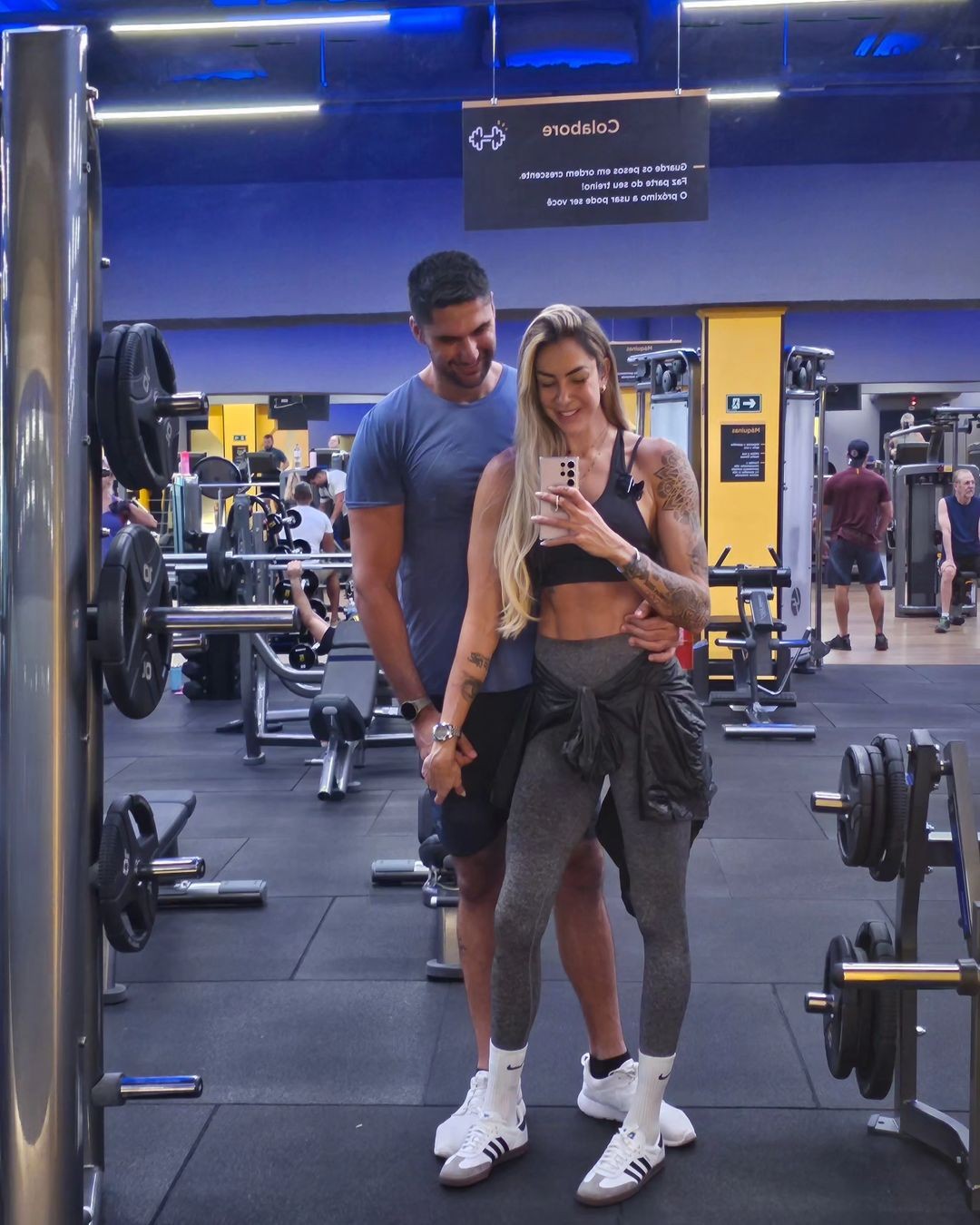 Com 1,96m, Thaísa Daher, do vôlei, posta foto com marido e ele ...