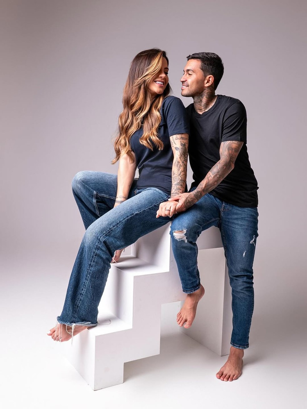 Mulher expõe relação com jogador casado do Atlético e esposa dele posta ...