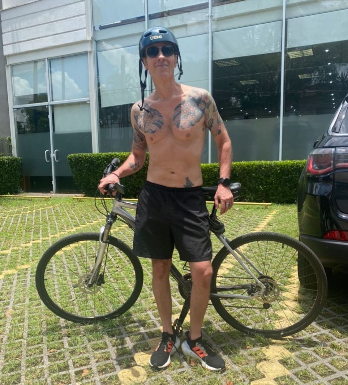 Dinho Ouro Preto lembra que tomou ecstasy com João Gordo em show após ...