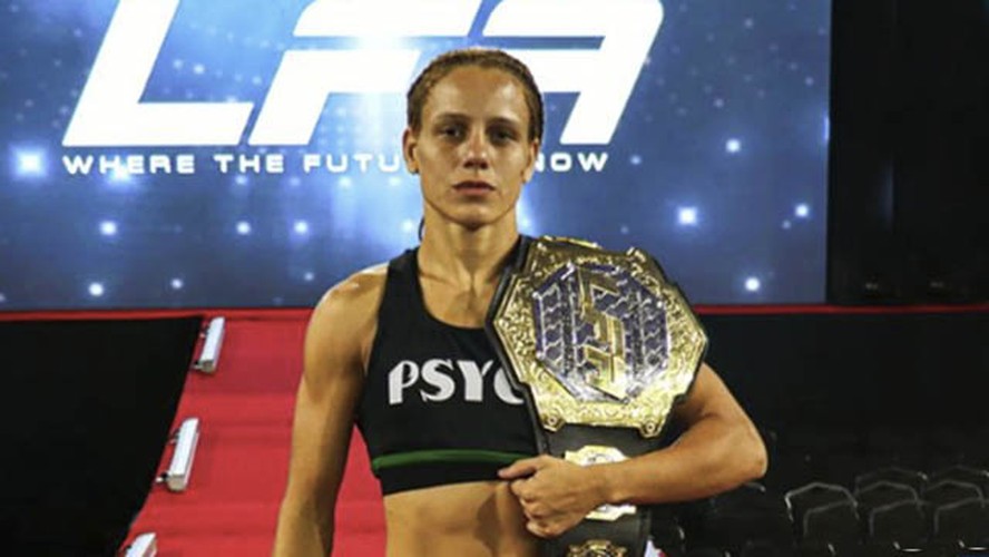 Julia Polastri rechaça pressão por defesa de título no LFA