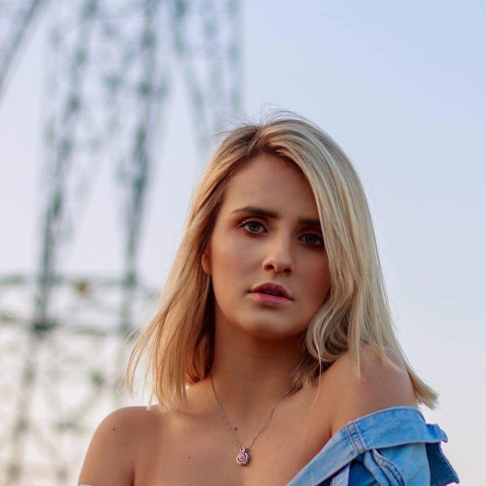 Silicone, preenchimento labial, rinoplastia: o antes e depois de Bruna ...