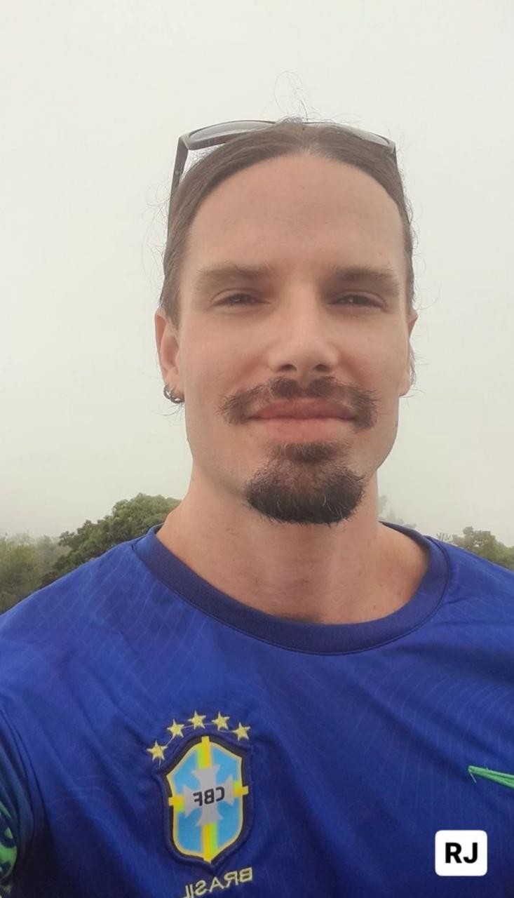 André Gonçalves se declara no aniversário do filho de Danielle Winits e ...