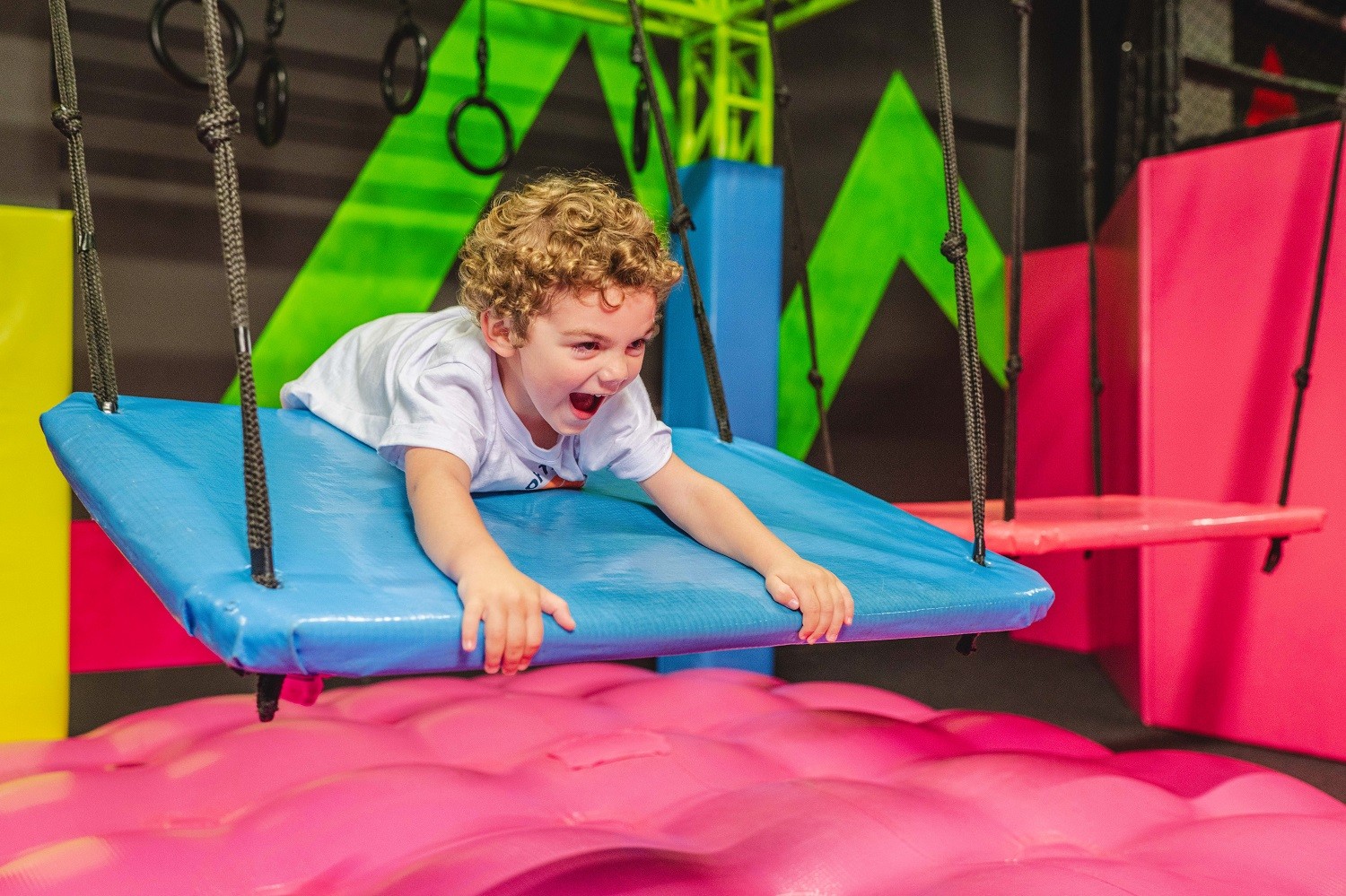 Pregando em igreja, Felipe Simas explica conversão: 'Vinha de um ...