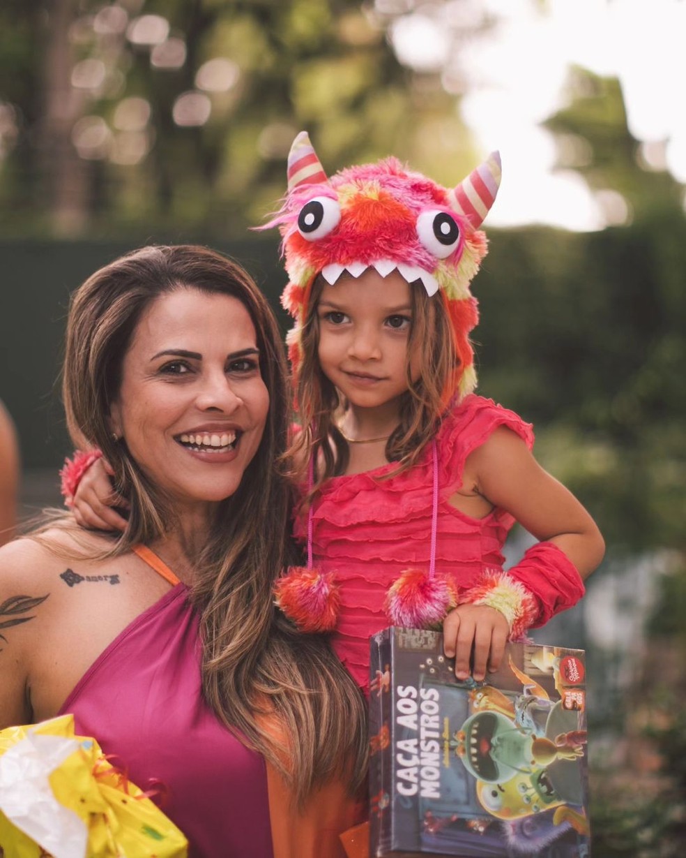 Mãe de Chay Suede, Herica Godoy abre álbum da festa de 4 anos da neta e ...