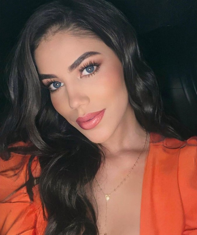 Boliviana que concorreu a Miss Mundo é presa com armas e munição para fuzil