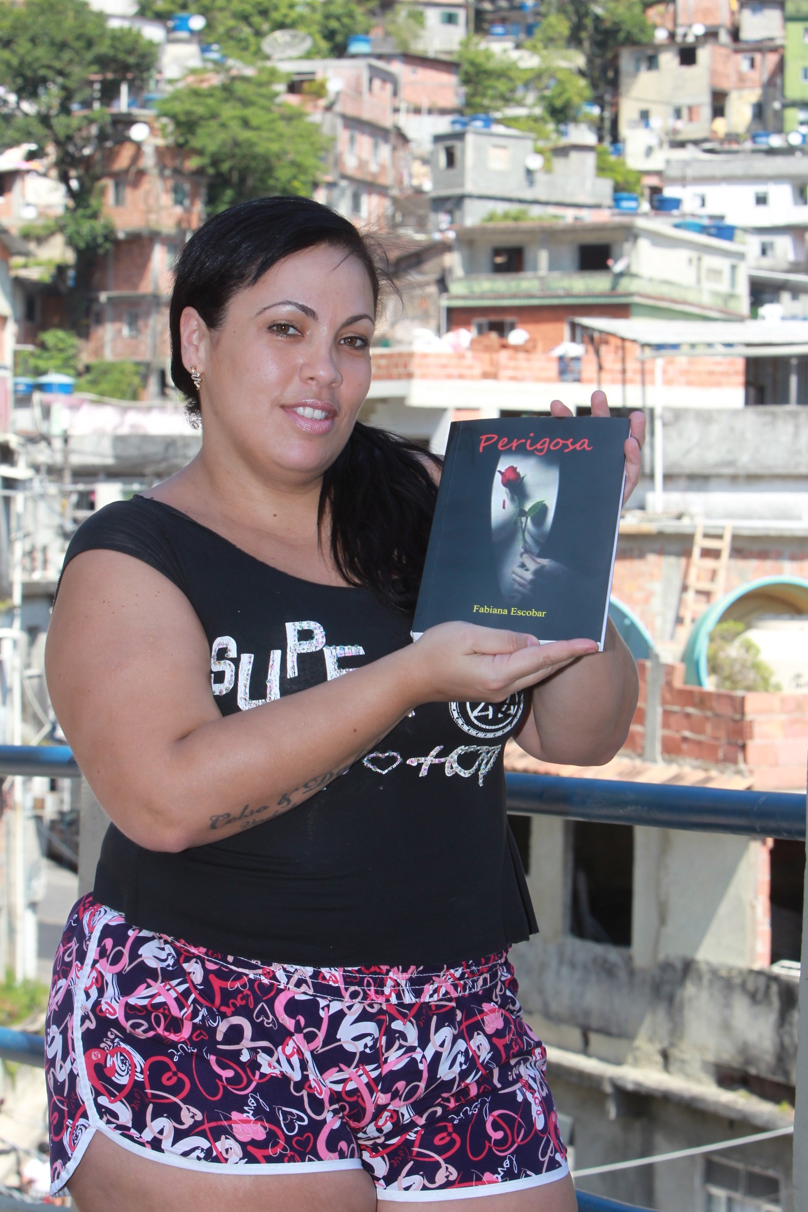 'Bibi Perigosa da vida real', Fabiana Escobar vende nudes em plataforma ...