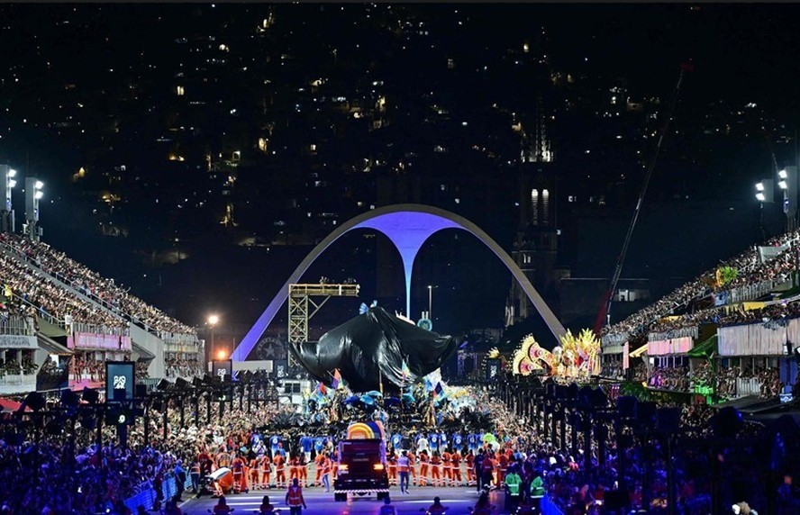 Carnaval 2026 movimenta mais de R$ 5,7 bilhões no Rio, com geração de ...