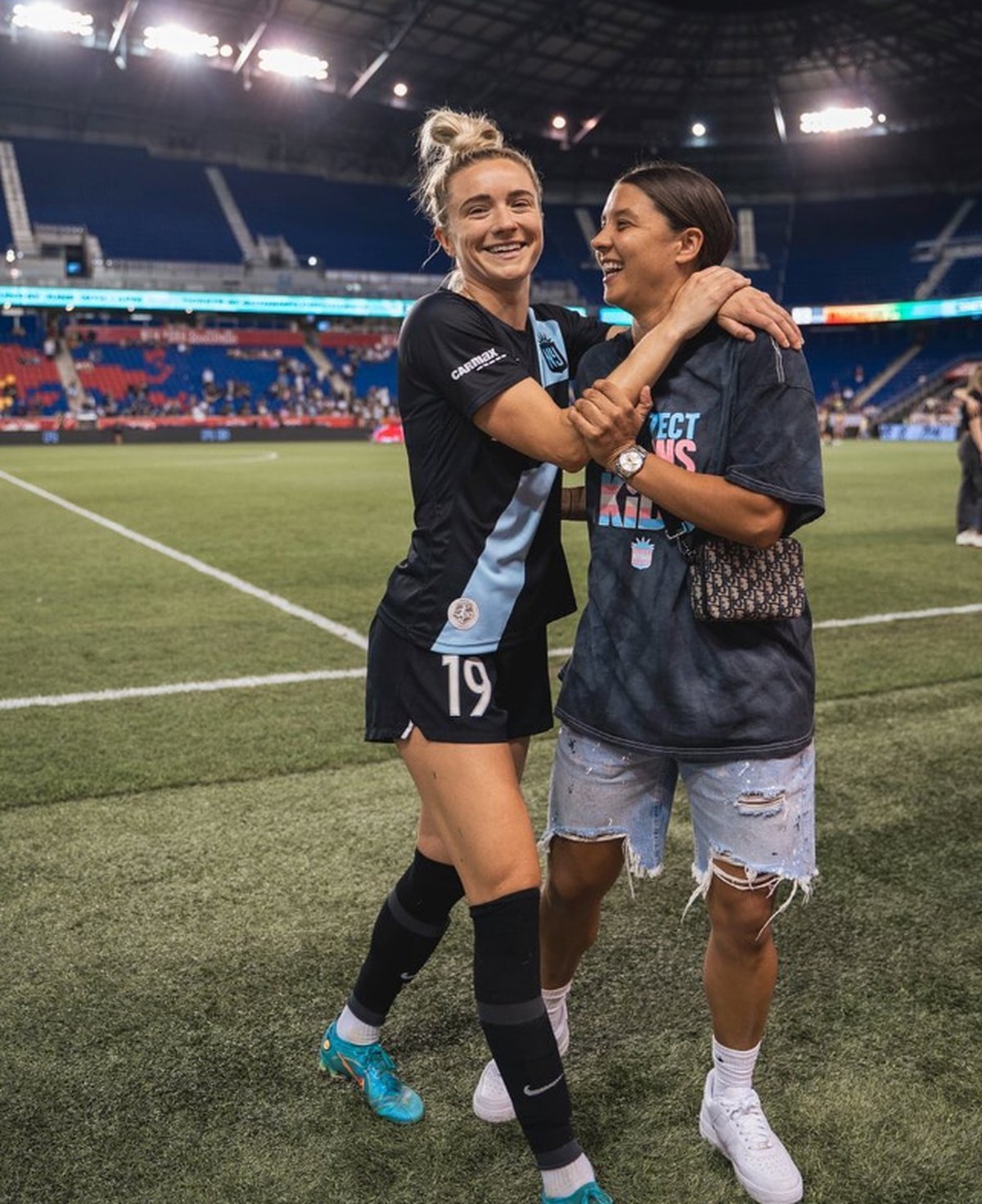 Casal da Copa: Kerr e Mewis se conheceram em jogo, flertaram no ...