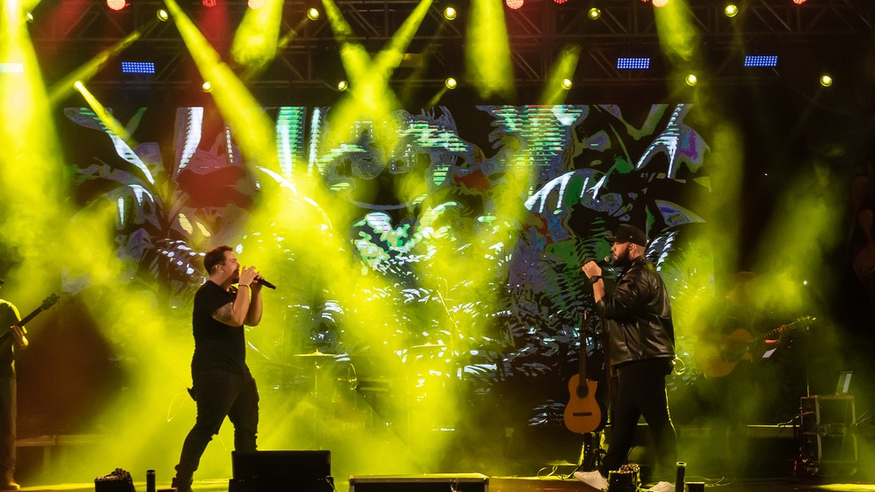 'Pesadelo de solteiro', hit de Pedro e Rafael, faz sucesso na web e ...