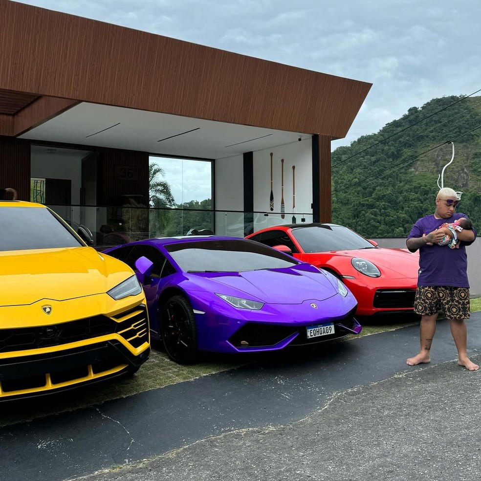Garagem de R$ 20 milhões: Lamborghini e Ferrari dividem espaço com ...