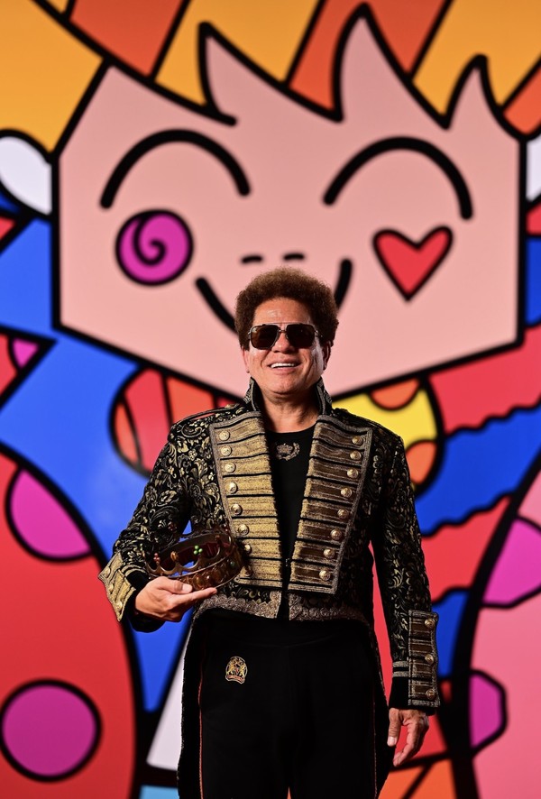 Romero Britto reflete sobre popularidade, fortuna e críticas: 'Não vou ...