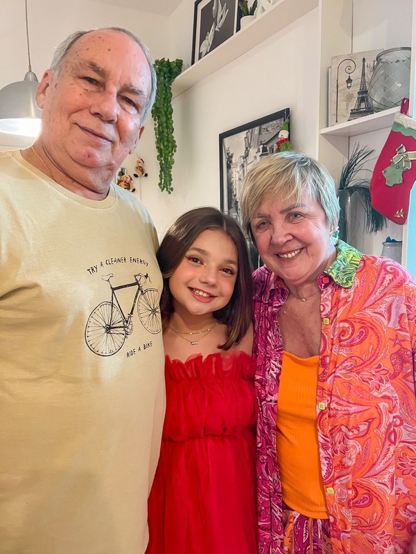 No Dia dos avós, atores mirins contam histórias fofas em família: tem ...