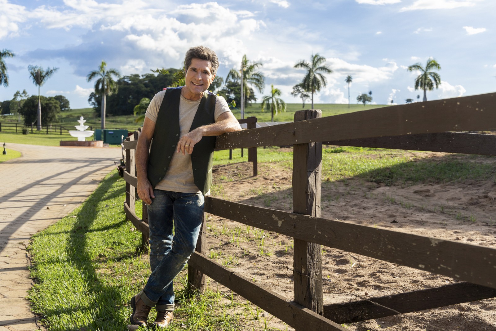 Especial da Globo traz Daniel e Paula Fernandes cantando sucessos das novelas