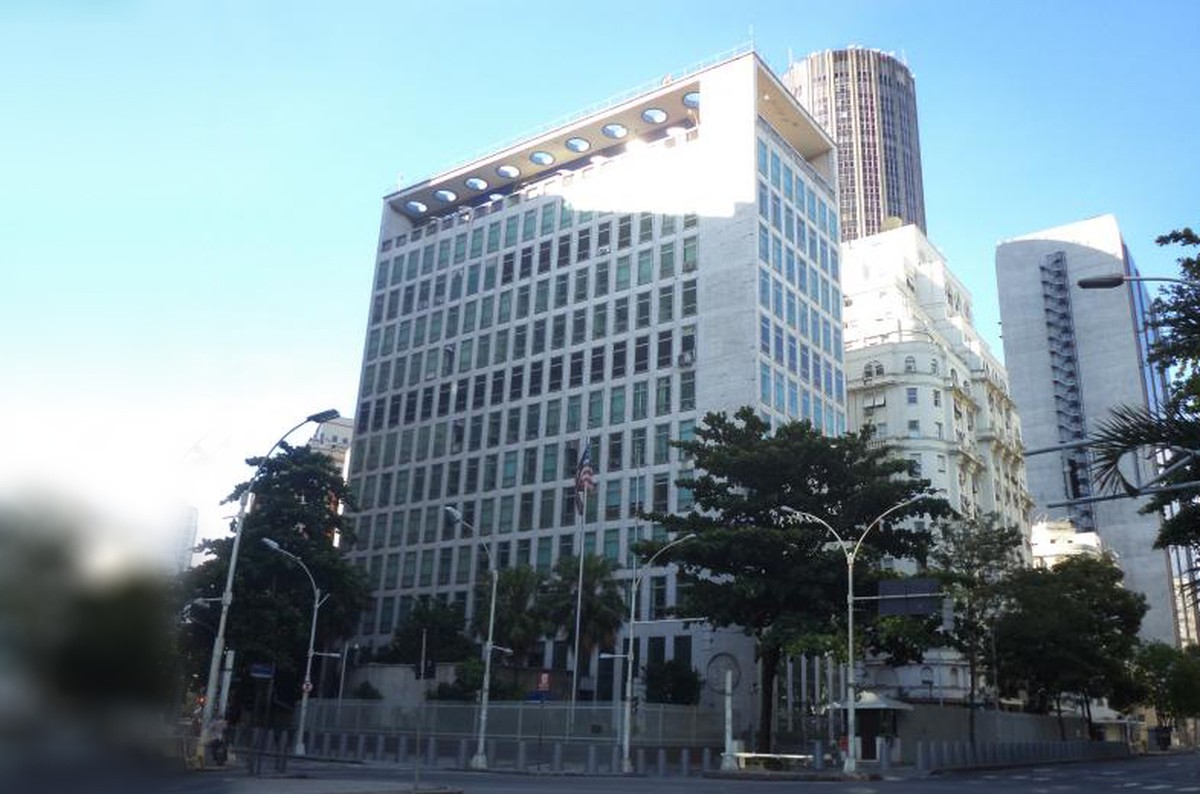 Vice-cônsul dos Estados Unidos é agredida com socos no Rio