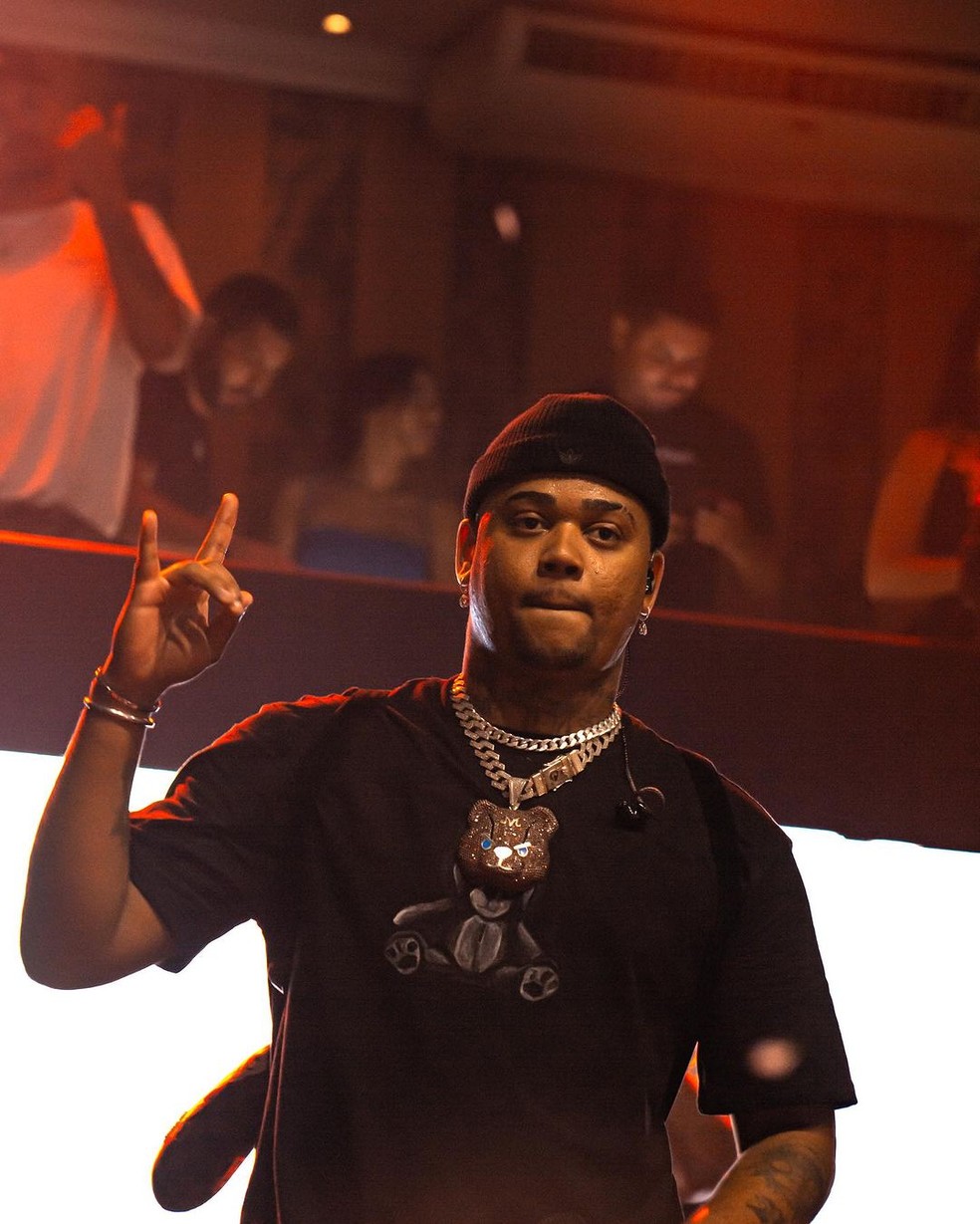 Rapper Major RD relata que teve carro atingido por oito tiros na ...