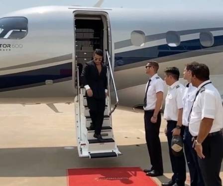 Salt Bae: restaurante do aclamado chef do bife de ouro lança 'menu ...