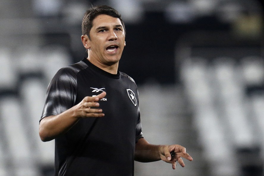 Botafogo fará reuniões para discutir má fase, mas Lucio Flavio deve ...