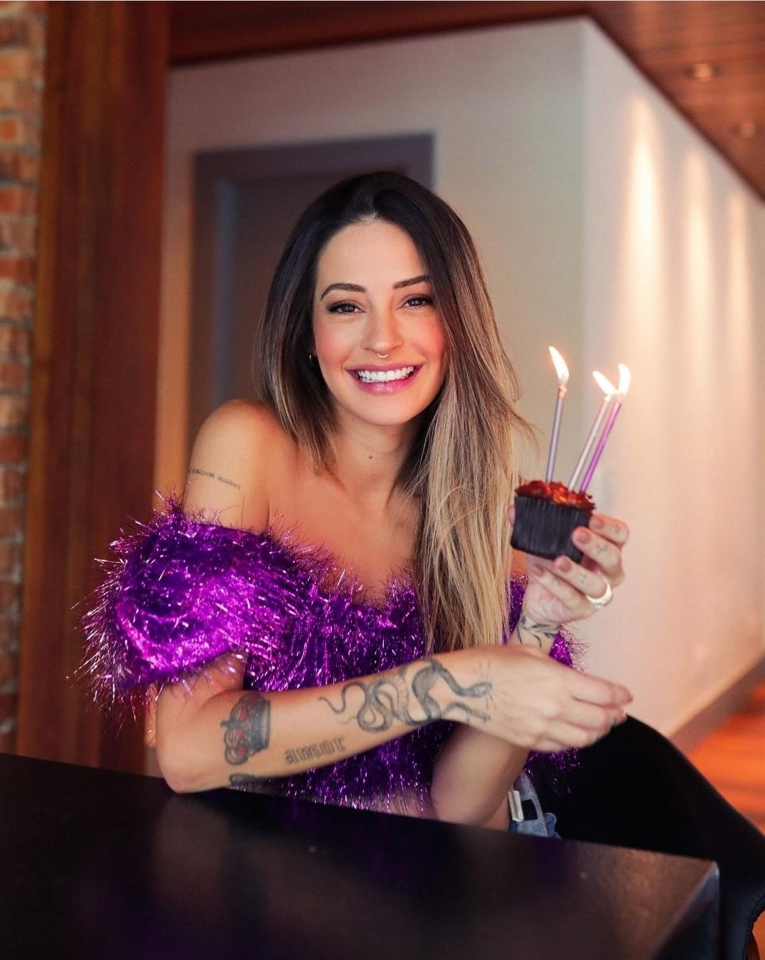 Ex de Projota, Tamy Contro vive affair com guitarrista da banda NX Zero