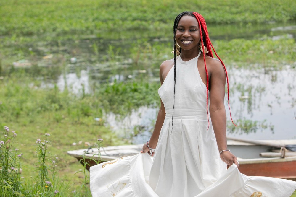 Jéssica Gaspar lança videoclipe de 'Capim Dourado' com acessibilidade ...