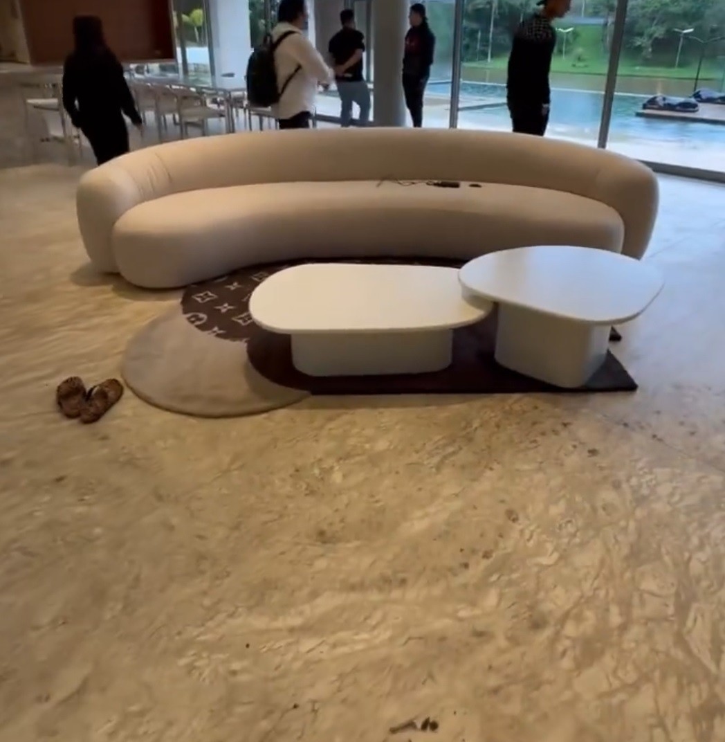 MC Ryan mostra detalhes de sua nova mansão em São Paulo: 'É casa de ...