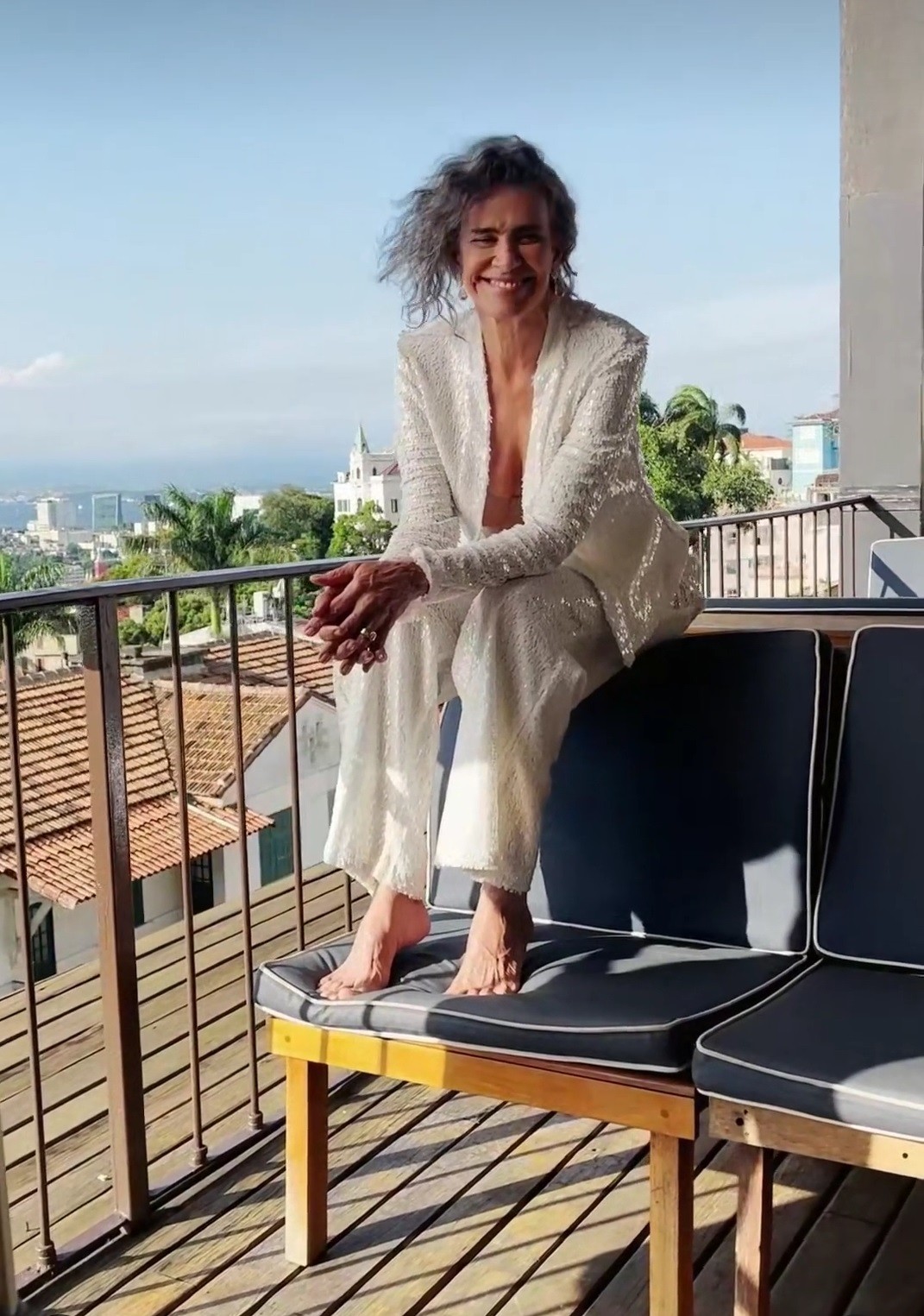 Judô, jiu-jítsu e disciplina: os segredos da beleza de Simone aos 74 anos