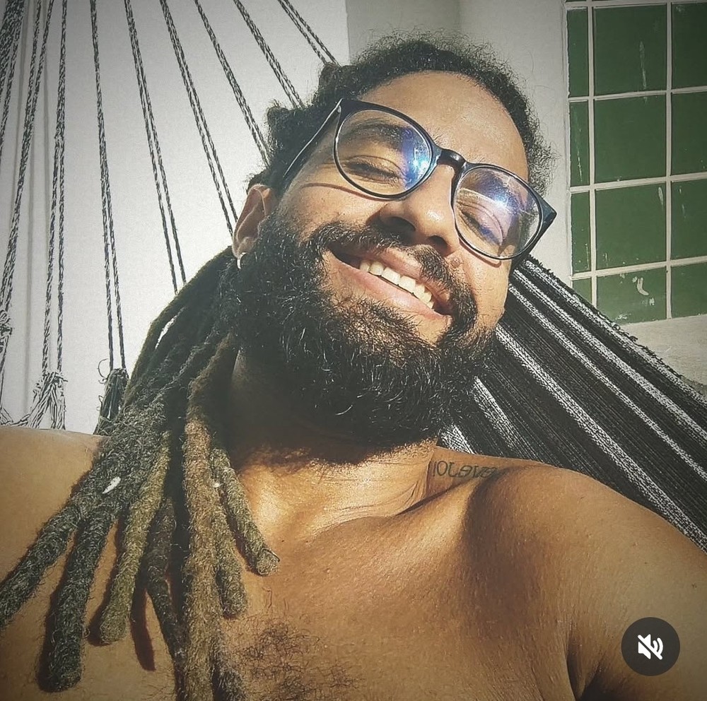 Quem é esse aí, papai? Psicólogo, capoeirista e solteiro: o intérprete ...