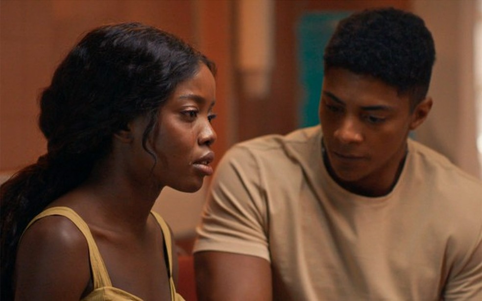 Babá em 'Dona de mim', Clara Moneke, que namora Breno Ferreira, o André ...