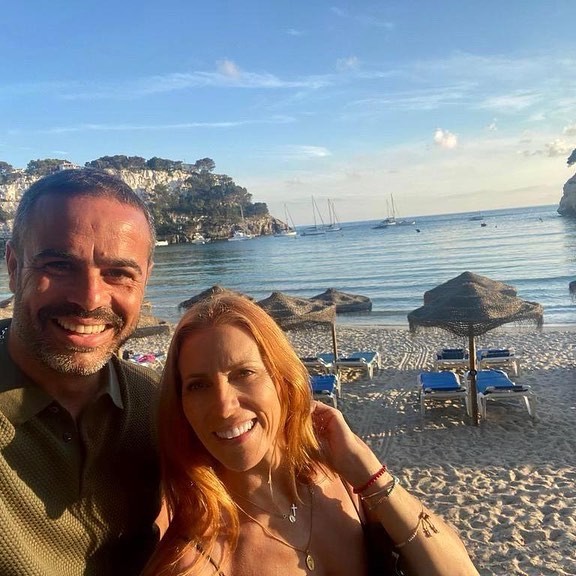 Botafoguenses flagram torcedores do Universitario fazendo gestos ...