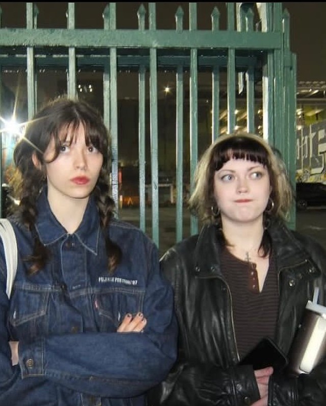 Filhas mais velhas do vocalista do Foo Fighters, Dave Grohl, apagam ...