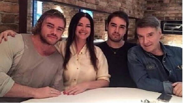 Depois de Thor, Olin Batista também surge diferente em foto rara com o ...