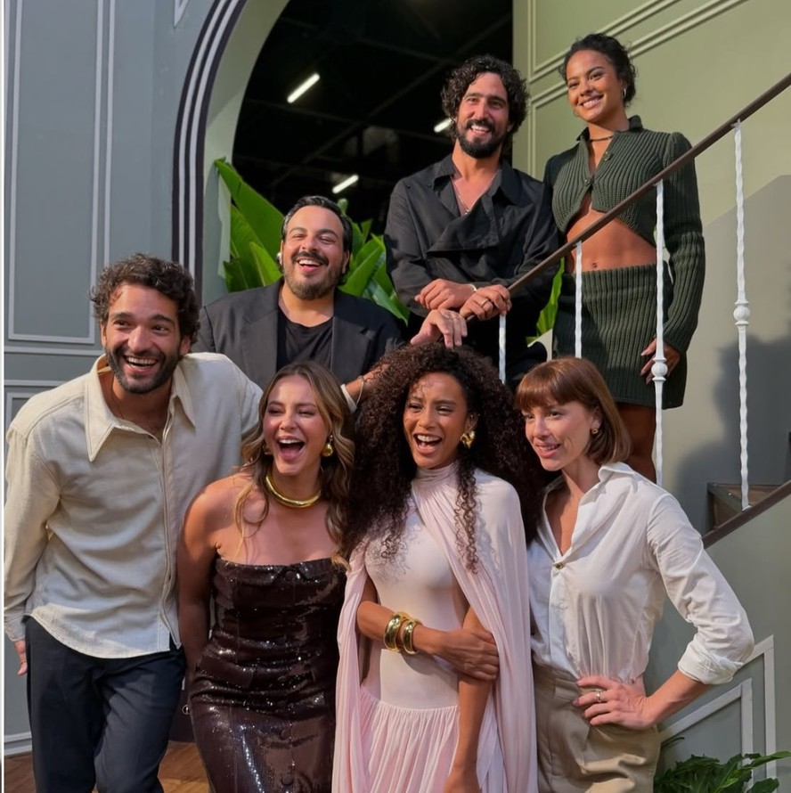 Elenco de 'Vale tudo' brinca com nome da novela ao batizar grupo de ...