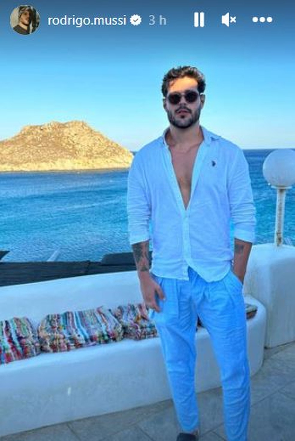 Juntos? Luciana Gimenez e ex-BBB Rodrigo Mussi postam foto da mesma ...