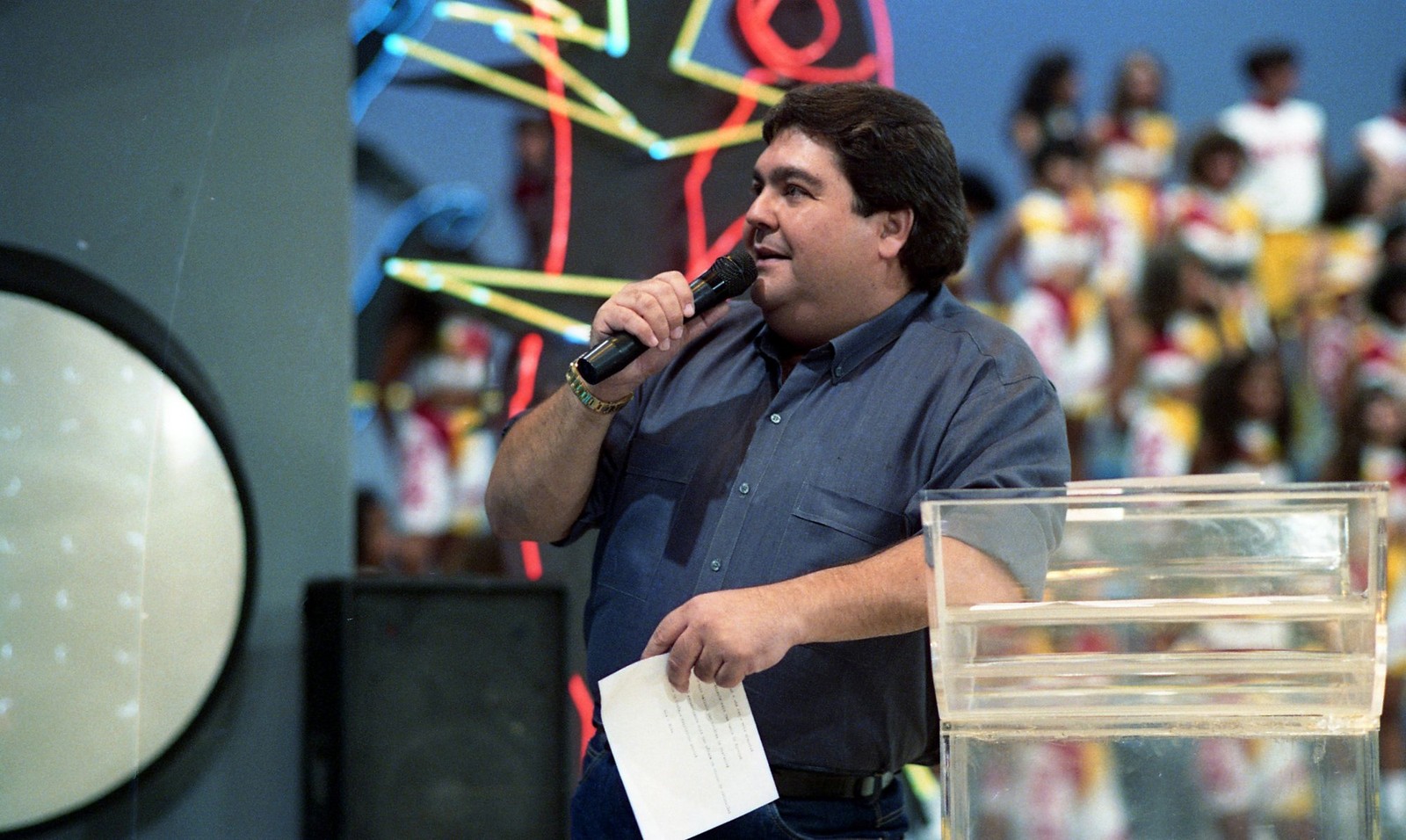 Faustão surge em celebração do aniversário do filho, João Silva