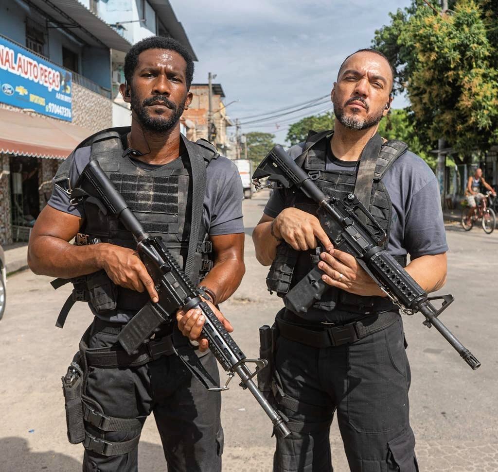 Por onde anda André Luiz Miranda, o Tiziu de 'Terra nostra'? Ator exibe músculos na web e se ...