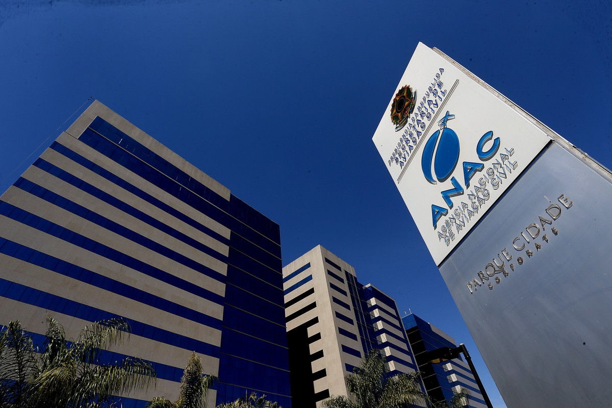 Anac vai abrir concurso público com 70 vagas imediatas e cadastro de reserva, com salário de R ...