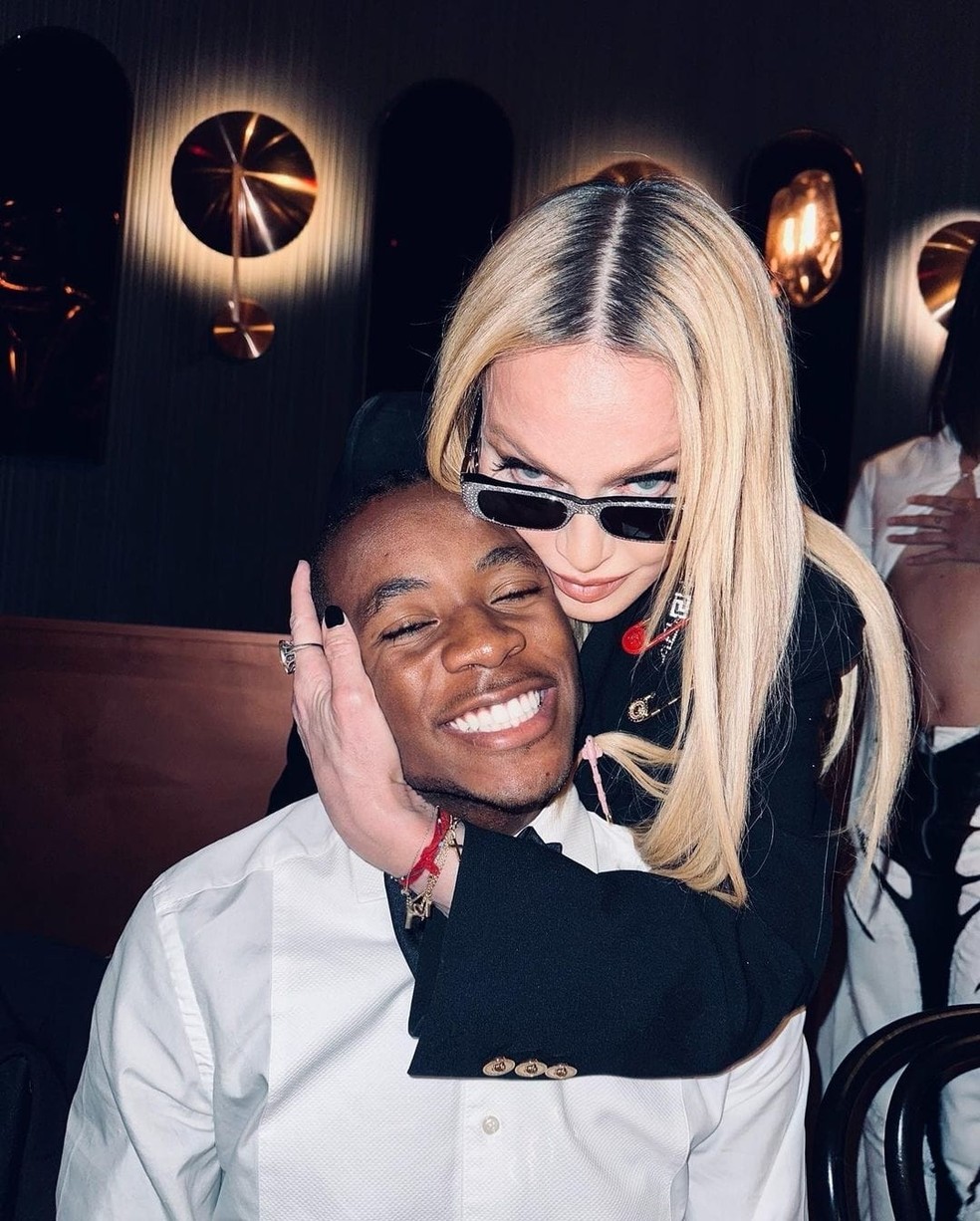 Filho de Madonna, David Banda se encanta por Sophie Charlotte e a segue ...