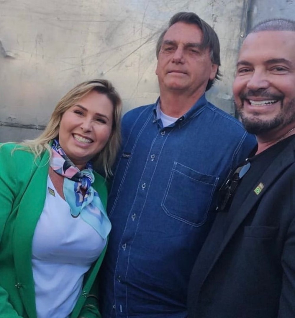 Conrado é diagnosticado com câncer no reto e passará por cirurgia