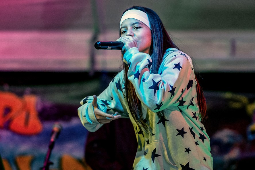 Lela MC: conheça a menina migrante que se tornou prodígio do hip-hop na ...