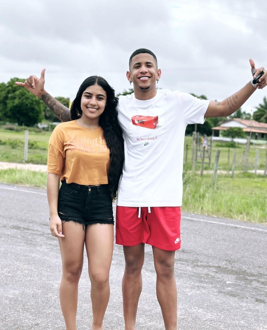 Aposta de Dorival na seleção, Savinho se casou aos 19 anos com a ...