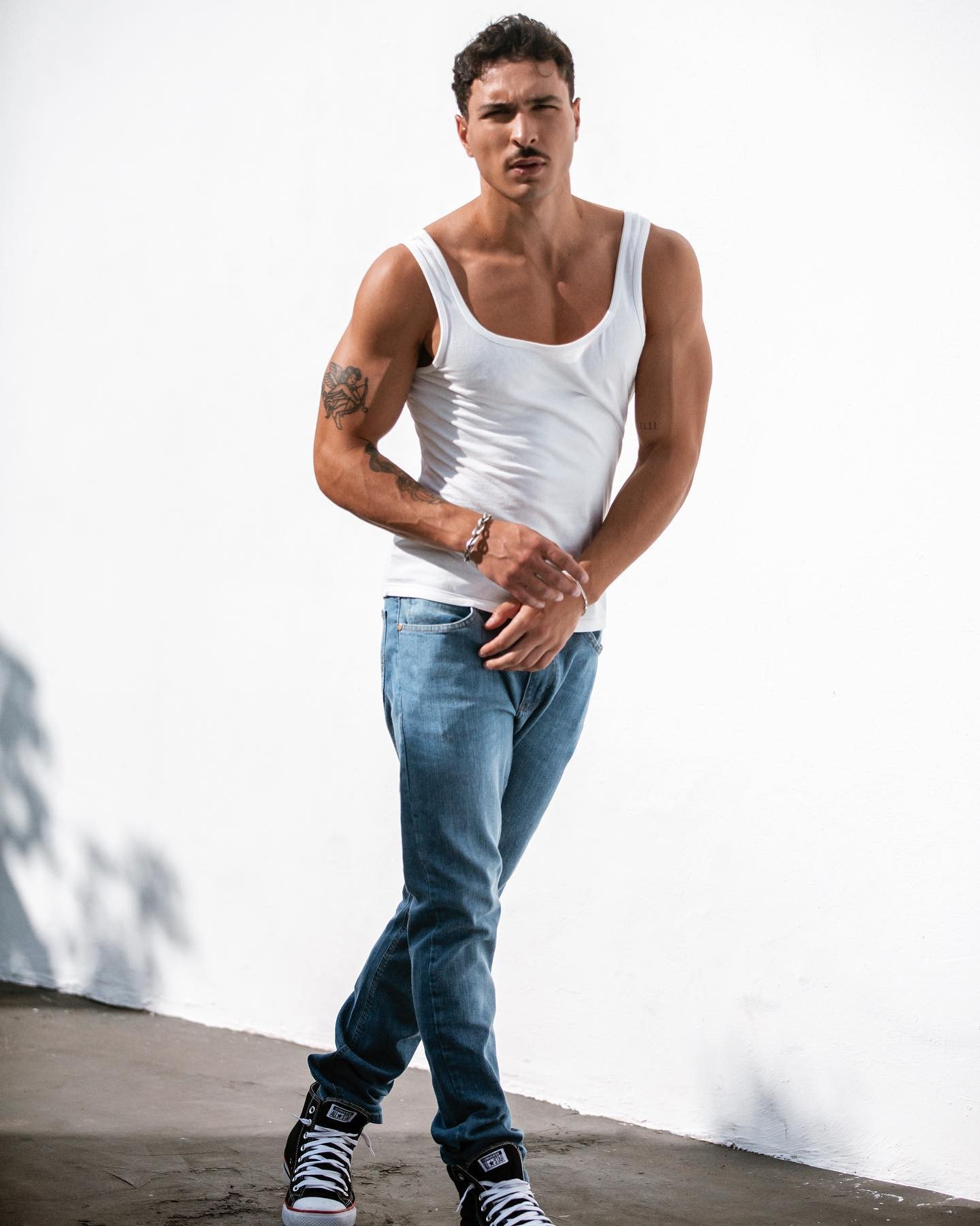 É ele! Alane viveu romance com cantor paulista de 30 anos antes de ...