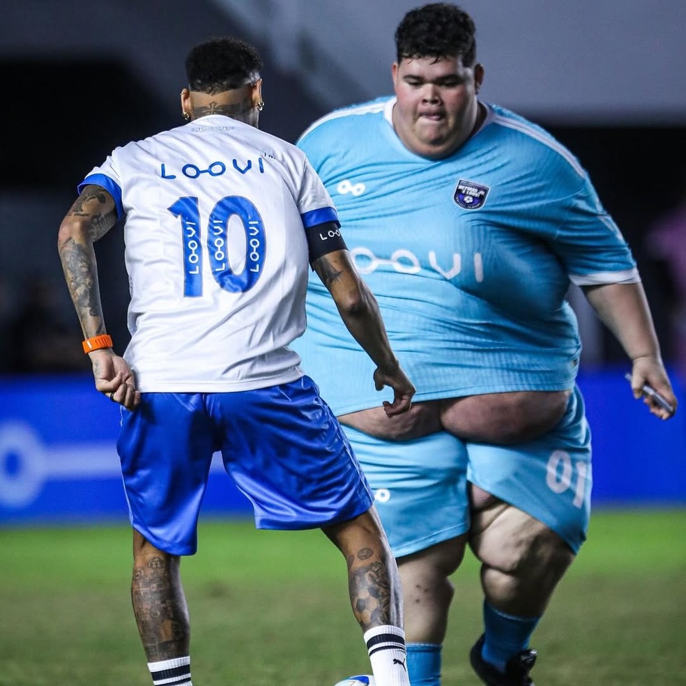 Gordão da XJ mostra fotos de jogo de futebol com Neymar após perder 75kg
