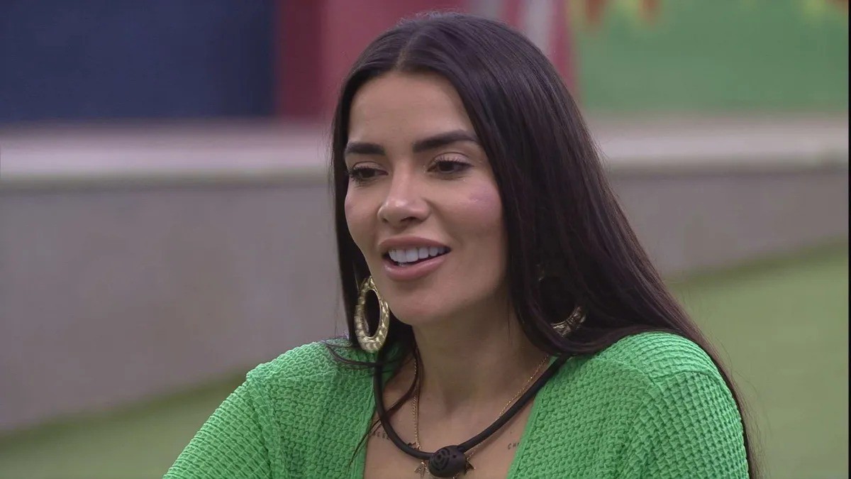 Estrela no México, Dania Mendez recorreu a cirurgias antes da fama: fotos