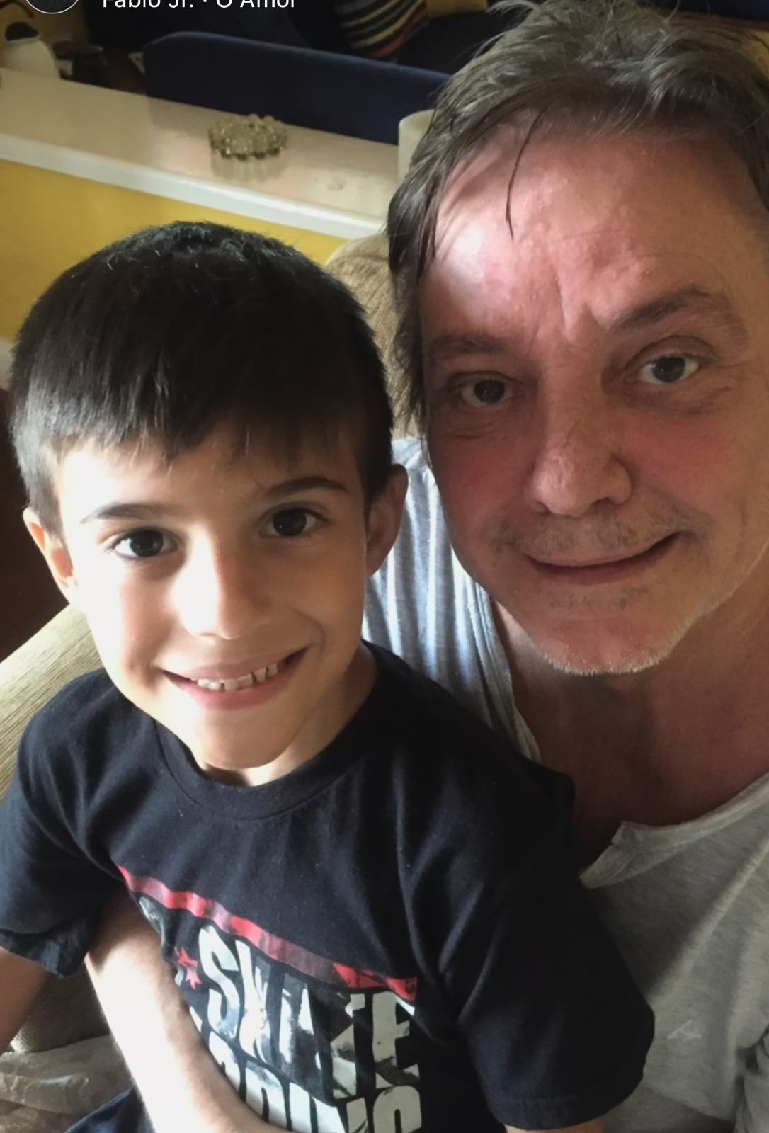 Mari Alexandre celebra 50 anos com o namorado e o filho que teve com ...