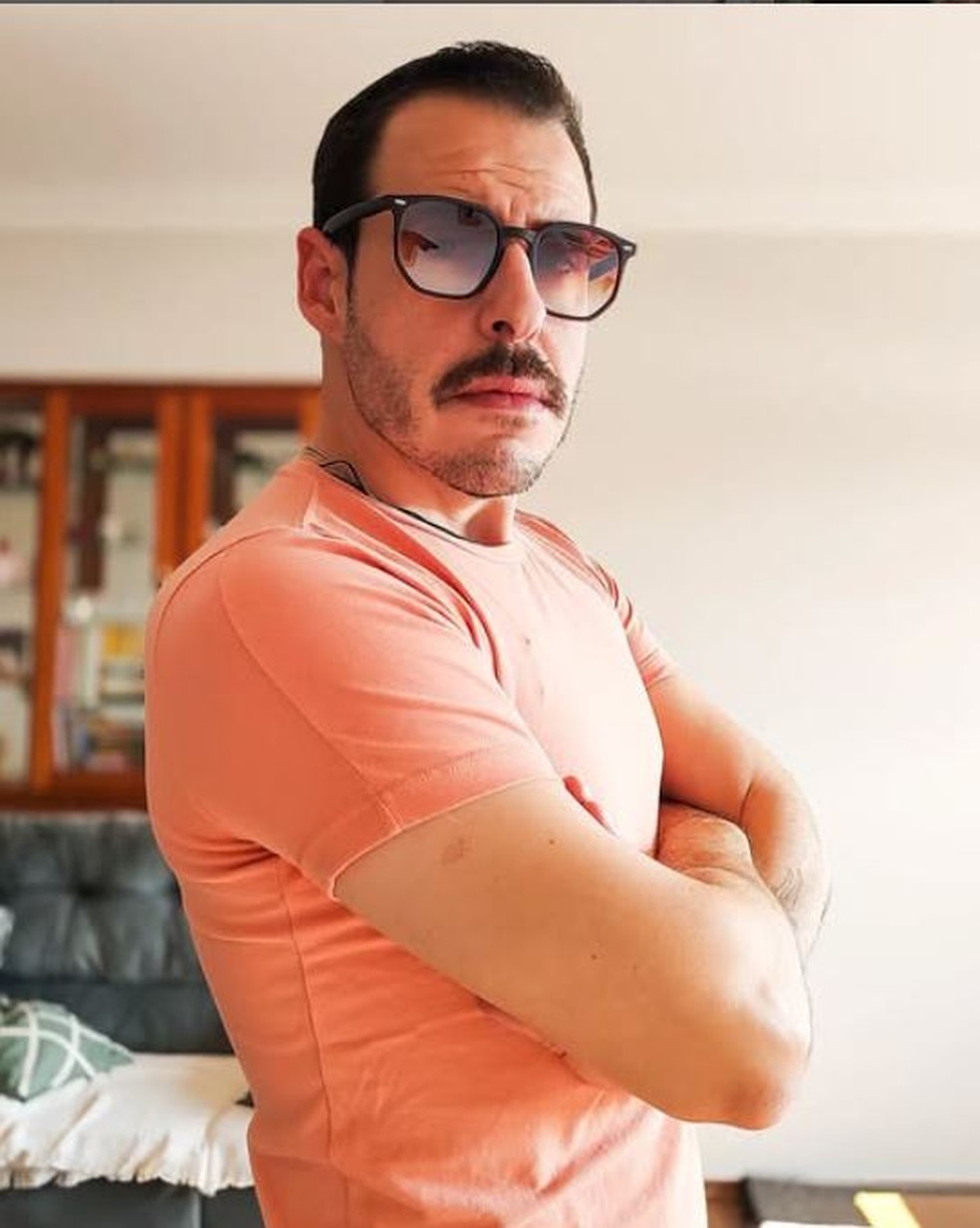 Representante do movimento red pill, 'Calvo do Campari' é denunciado ...