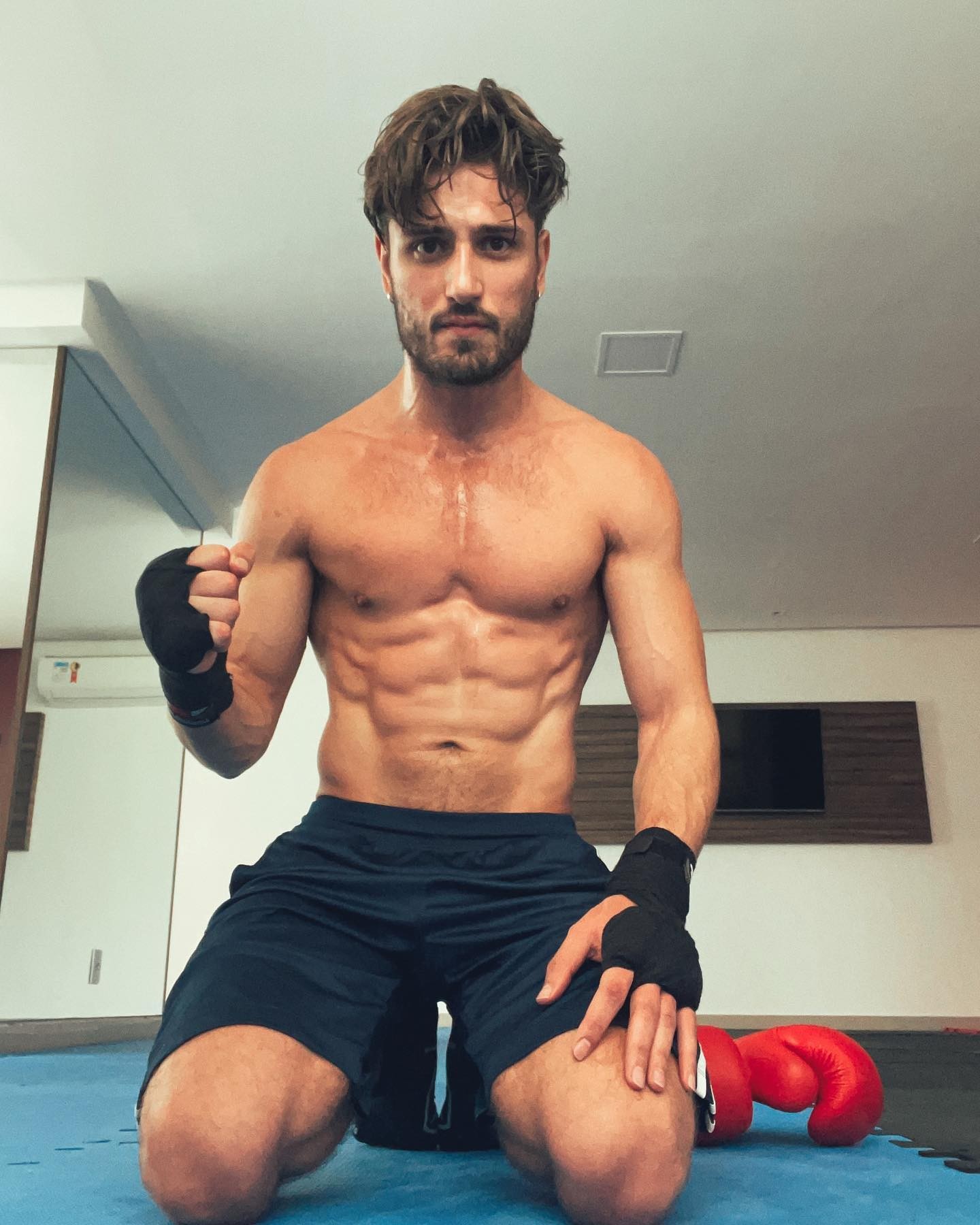 Galã Daniel Rocha é procurado por causa de dívida de R$ 274 mil com banco