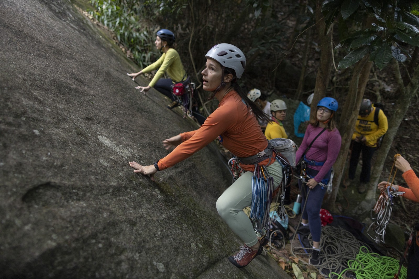 Mulheres no topo: aumenta o número de grupos femininos de montanhismo ...