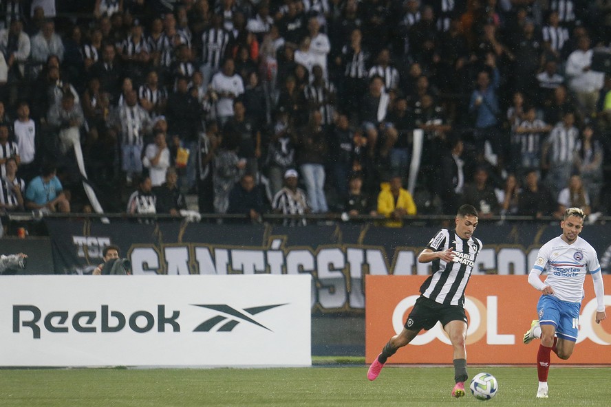 Entusiasta dos jovens jogadores do Botafogo, Bruno Lage tem em Hugo o ...